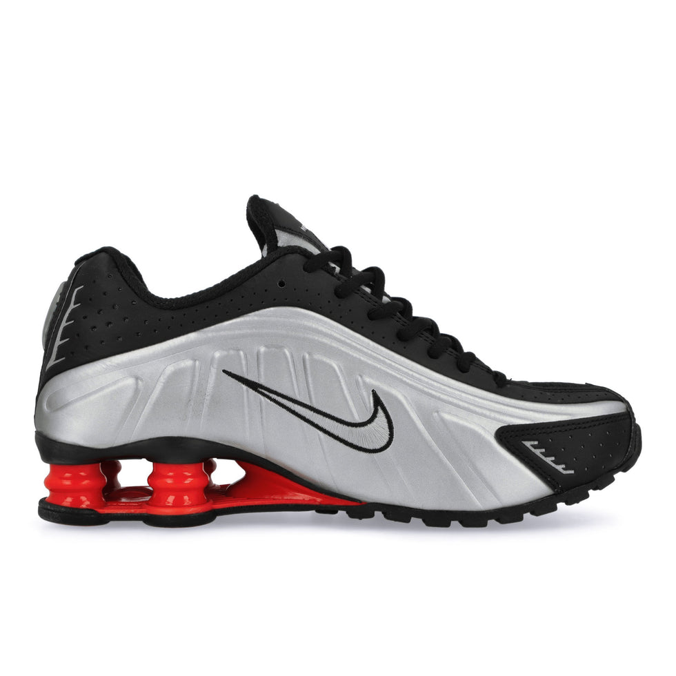 Nike Shox - History and technology of a futuristic sneaker who became | OVERKILL